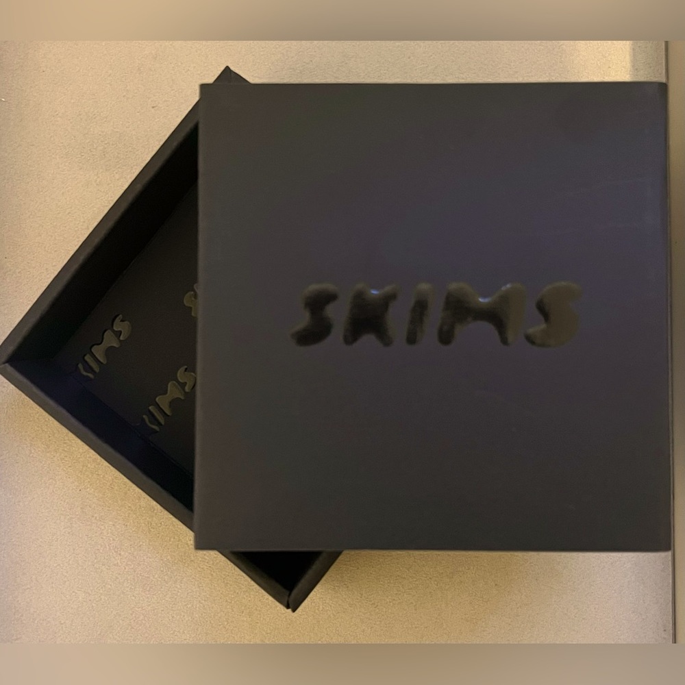 Skims Empty Box - Gem